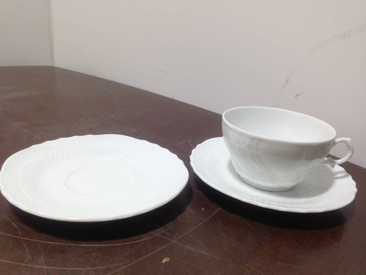 Richard Ginori リチャードジノリ BLEE カップ1客 ソーサー2枚 まとめ売り カップ＆ソーサー 茶器 /現状品(リチャード ...