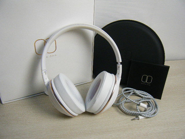 3う26 Double Zero 00-001W ダブルゼロワン 高解像度 リスニング ヘッドフォン 世界的音楽プロデューサーZEDD監修 ケース&元箱付(ヘッドフォン)｜売買された ...