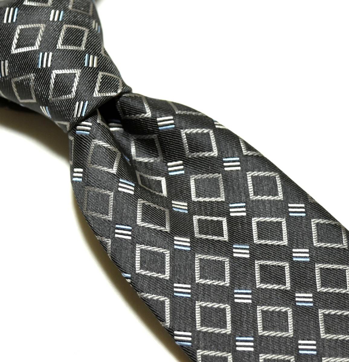 B094 デュポン ネクタイ パターン柄(ネクタイ一般)｜売買されたオークション情報、yahooの商品情報をアーカイブ公開 - オークファン（aucfan.com）