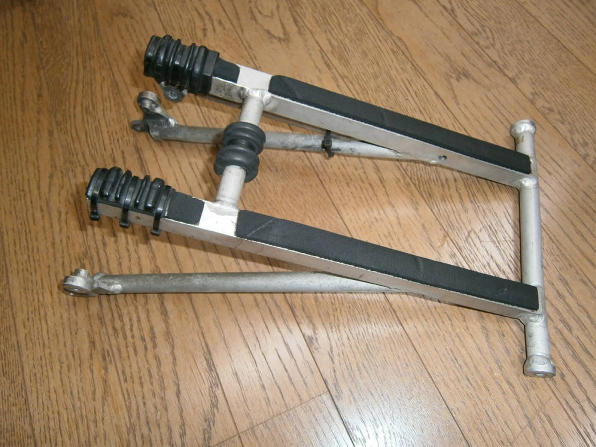 ホンダ HRC RS125R NX4 シートレール シートカウル後退 ワンオフ S80(ホンダ用)｜売買されたオークション情報、yahooの商品情報をアーカイブ公開 - オークファン ...