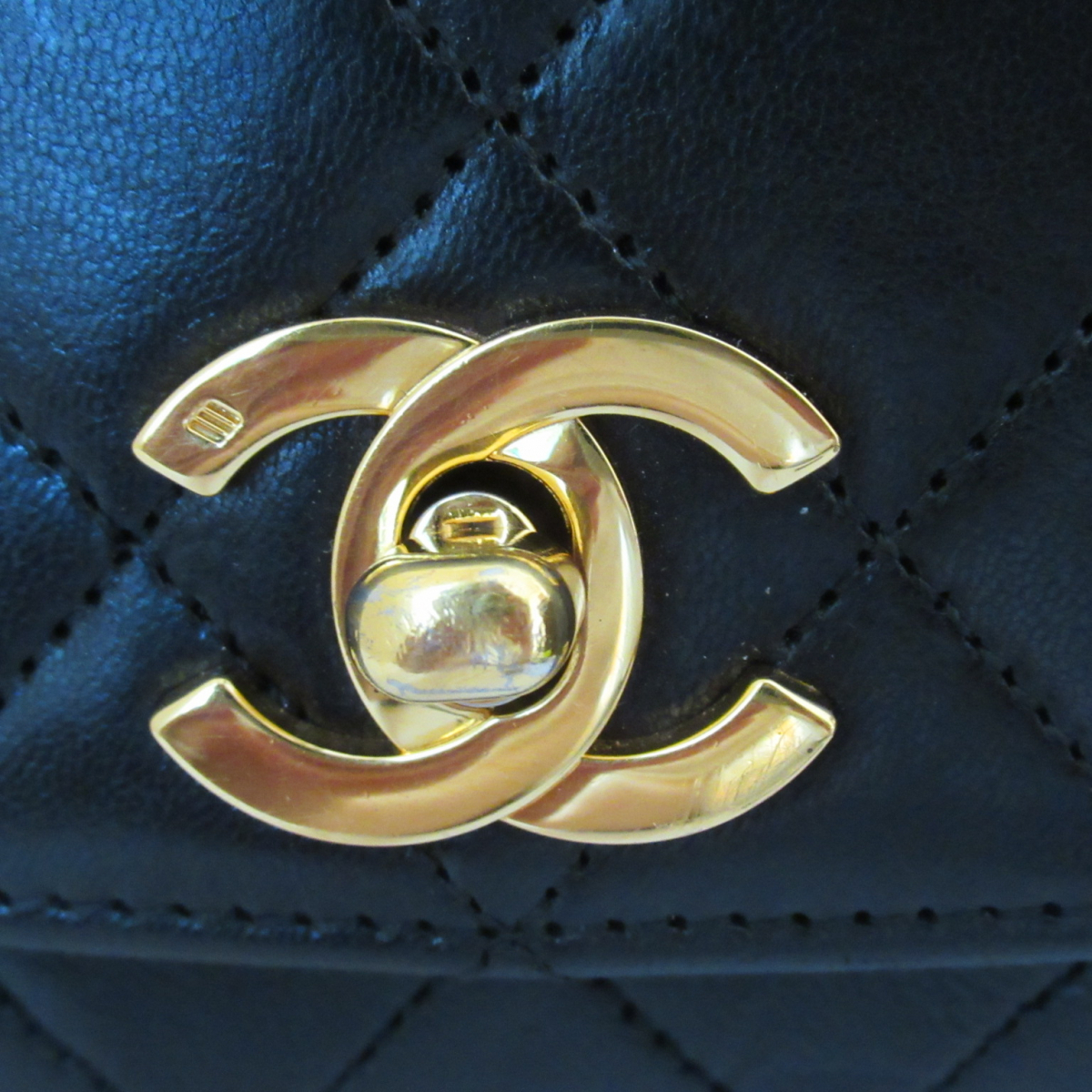 ヴィンテージ CHANEL オールドシャネル 1990年頃製 マトラッセ チェーン ショルダーバッグ OPTI DMC ファスナー ブラック ...