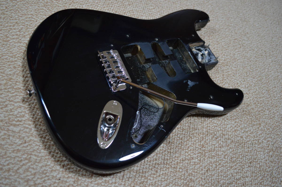 MAVISのSTRATOCASTER/ストラトキャスターボディ/BLACK(ボディ)｜売買されたオークション情報、yahooの商品情報をアーカイブ公開 - オークファン（aucfan.com）