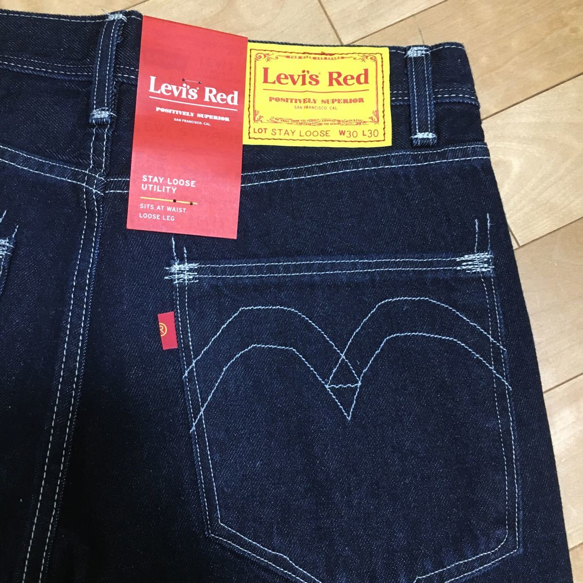 36 リーバイス RED STAY LOOSEw30 定価12000+税(W30)｜売買されたオークション情報、yahooの商品情報を ...