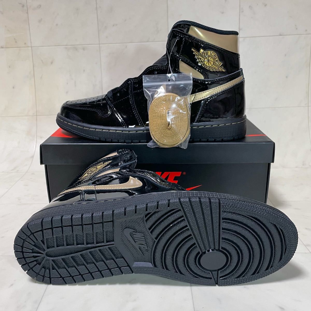 NIKE AIR JORDAN 1 RETRO HIGH OG 555088-032 黒金 ナイキ エア ジョーダン パテント ブラック ...
