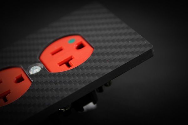 特注品 ドライカーボン製 ハイエンドコンセントプレート 炭素繊維 CFRP 壁コンセント G0131 930(オーディオ機器)｜売買されたオークション情報、yahooの商品情報をアーカイブ公開 ...