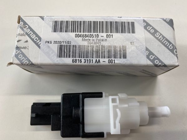 フィアット純正 FIAT 500 500C 312型 ブレーキランプ スイッチ純正品番 46840510 60669020 60816501 ...