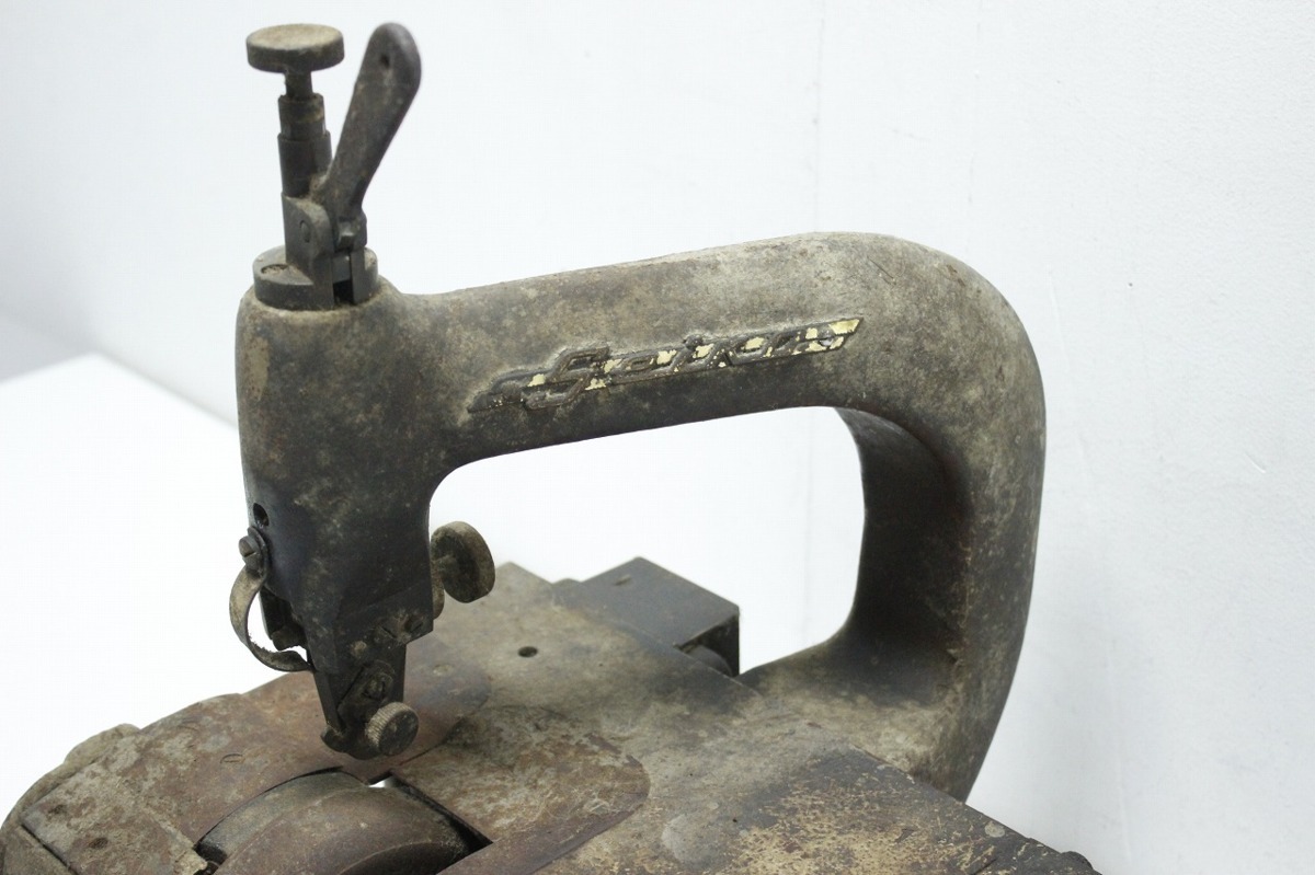 SEIKO セイコー DCS-S1 革漉き機 革加工 レザークラフト 工業用 ジャンク 2-E046/1/160(道具)｜売買されたオークション情報、yahooの商品情報をアーカイブ公開 ...