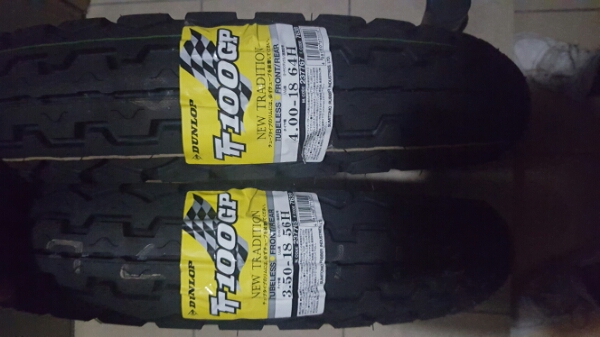 DUNLOP TT100GP F/Rセット 3.50-18 4.00-18 品 SR CBX(オンロード)｜売買されたオークション情報、yahooの商品情報をアーカイブ公開 - オークファン ...