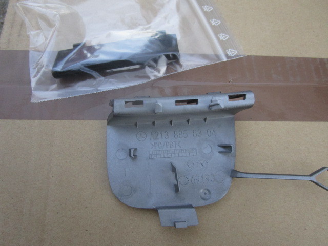 べンツ純正 W213 Eクラス 後期 AMG フロントバンパー フックカバー 部品 213 880 2307(フロント)｜売買された ...