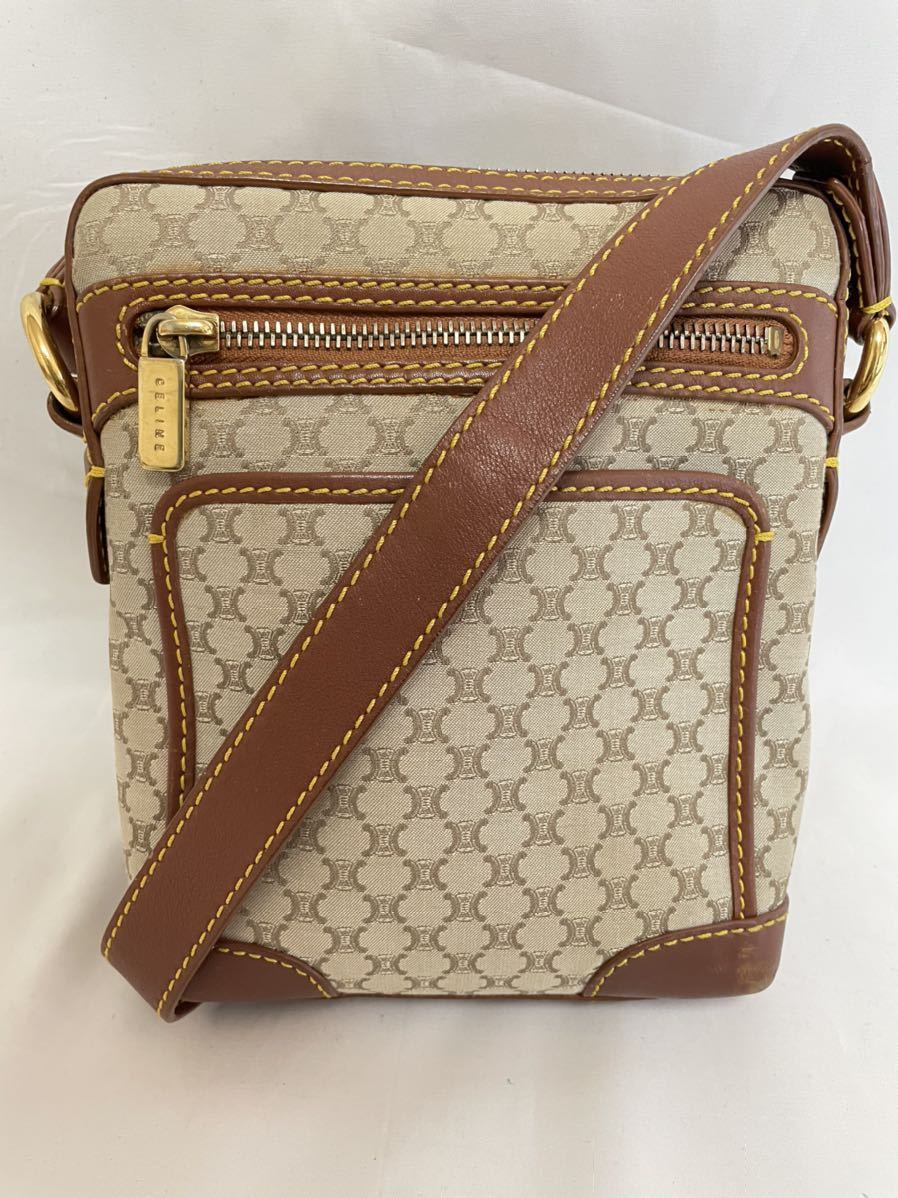 セリーヌ マカダム ヴィンテージ ショルダーバッグ CELINE(ショルダーバッグ)｜売買されたオークション情報、yahooの商品情報をアーカイブ公開 - オークファン（aucfan.com）