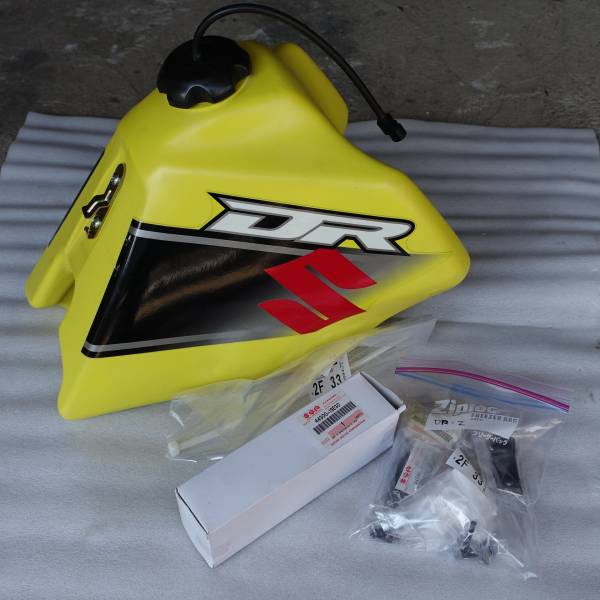 DR-Z250 ポリタンク DRZ250 樹脂タンク DR250R ジェベル(スズキ用)｜売買されたオークション情報、yahooの商品情報を ...