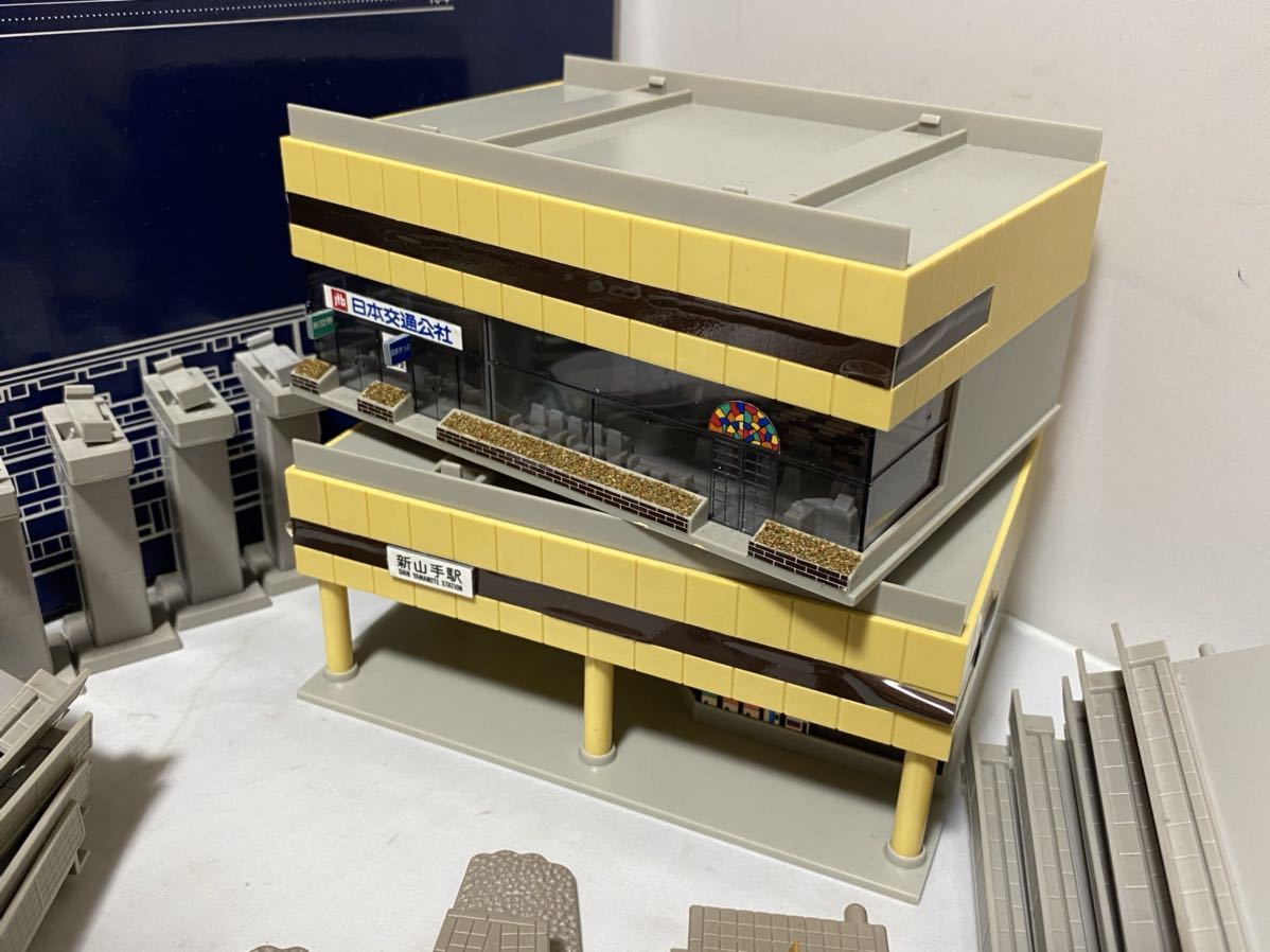 220531C ジャンク品 TOMIX Nゲージ 鉄道模型 ストラクチャー 4100 高架駅セット 配送方法 ヤフネコ宅急便80サイズ(その他 ...