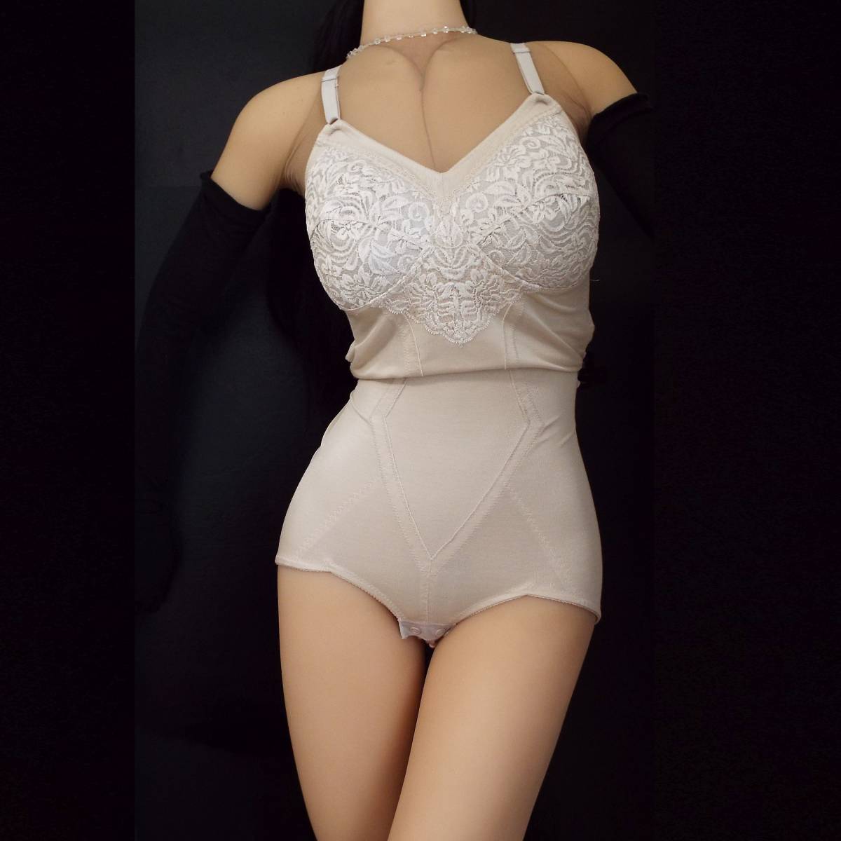 リサイクル 可愛い貴女の ボディスーツ A90LLサイズ ランジェリー 美尻 補正下着 BSR-033A(Aカップ以下)｜売買されたオークション情報、yahooの商品情報をアーカイブ公開 ...