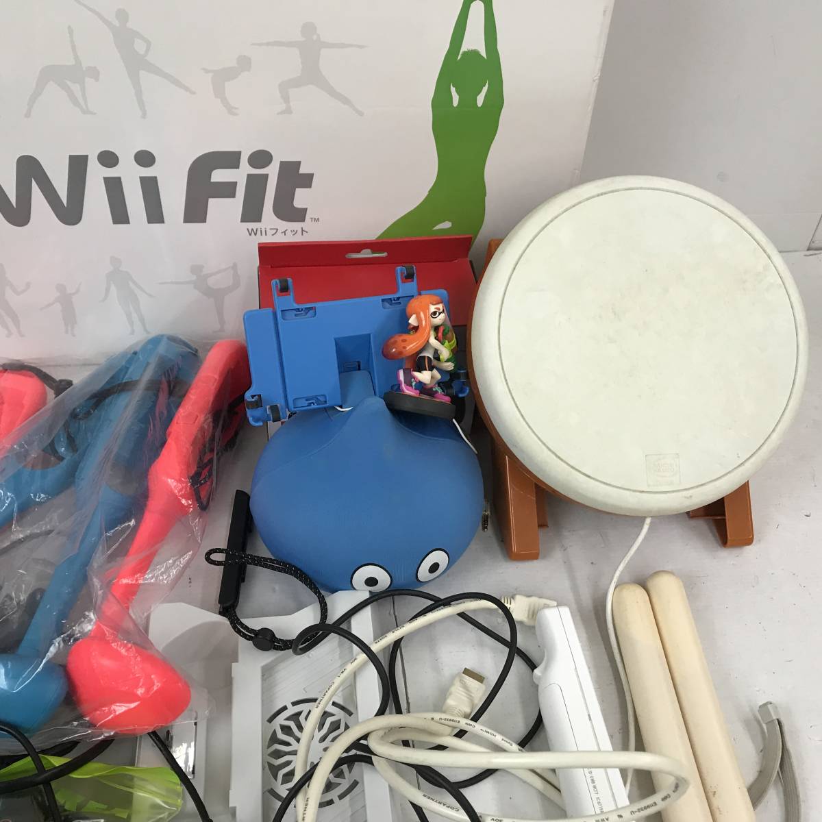 7589 1円 ゲーム周辺機器 大量まとめ / バランスwiiボード microSD 64GB デュアルショック2/3/4 GBコントローラ― 等 品(その他)｜売買されたオークション情報 ...