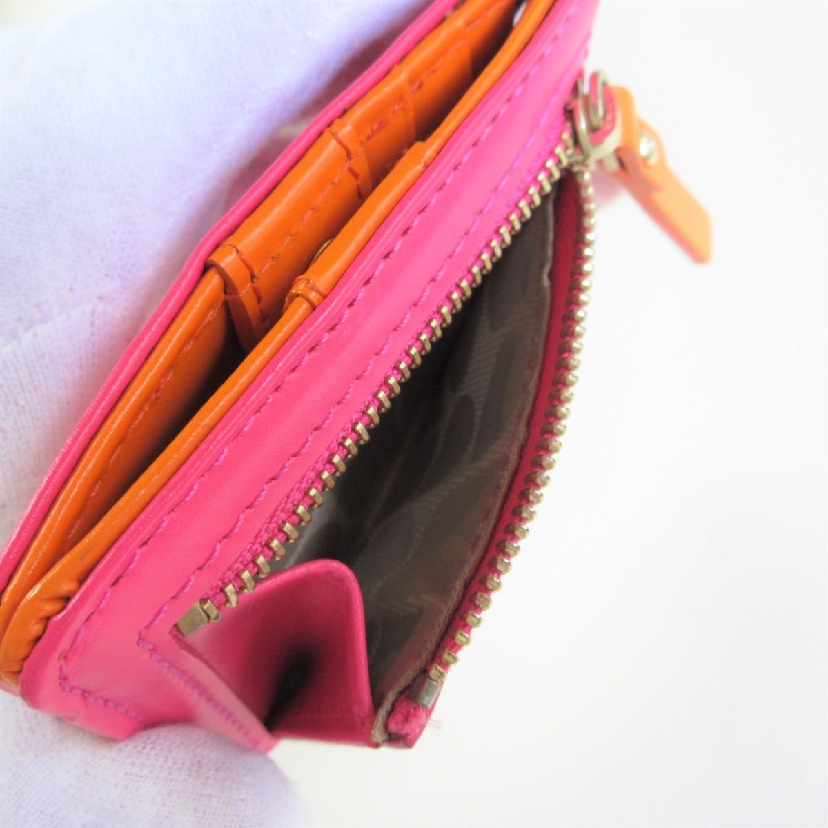 同様 kate spade new york ケイトスペード レザー 二つ折り 財布 コンパクトウォレット ピンク 093(財布)｜売買されたオークション情報、yahooの商品情報をアーカイブ ...