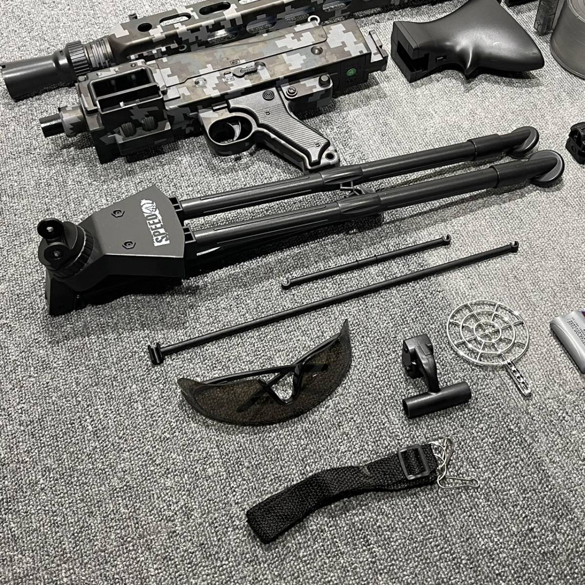 日本国内発送 品 MG3 MG42風 スポンジダーツ フルオート電動排莢トイガン エアガン ブラスター 互換性ナーフ NERF(エアガン ...