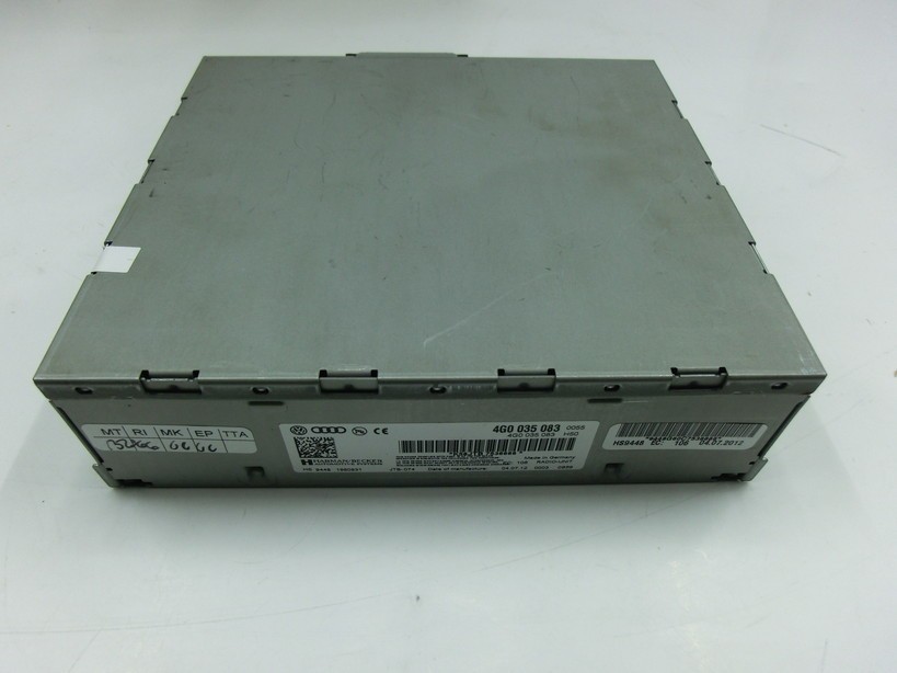 T の-47 80サイズ アウディQ3/8UCPSF/4G0035083/ラジオユニット/ 動作未確認/ ダメージ有(アウディ用)｜売買された ...