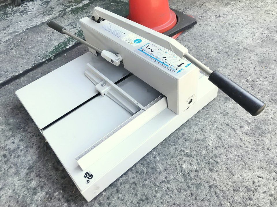 春清c434 学研IDEAL 手動断裁機 GOM-43D 最大切断 巾425mm 厚40mm 最短巾35mm MAITZ 強力裁断機 MC ...