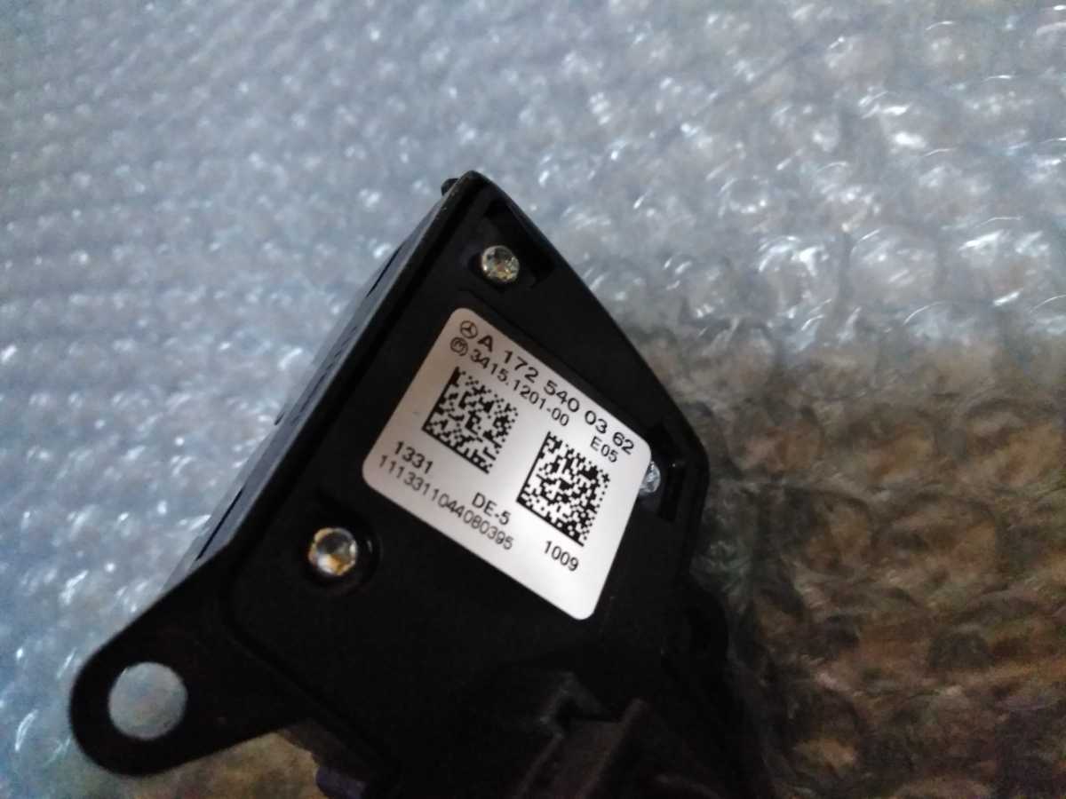 ベンツ W176 Aクラス 前期 ステアリングスイッチ A1725400262 A1725400362 W117 X156 W176 C204 ...