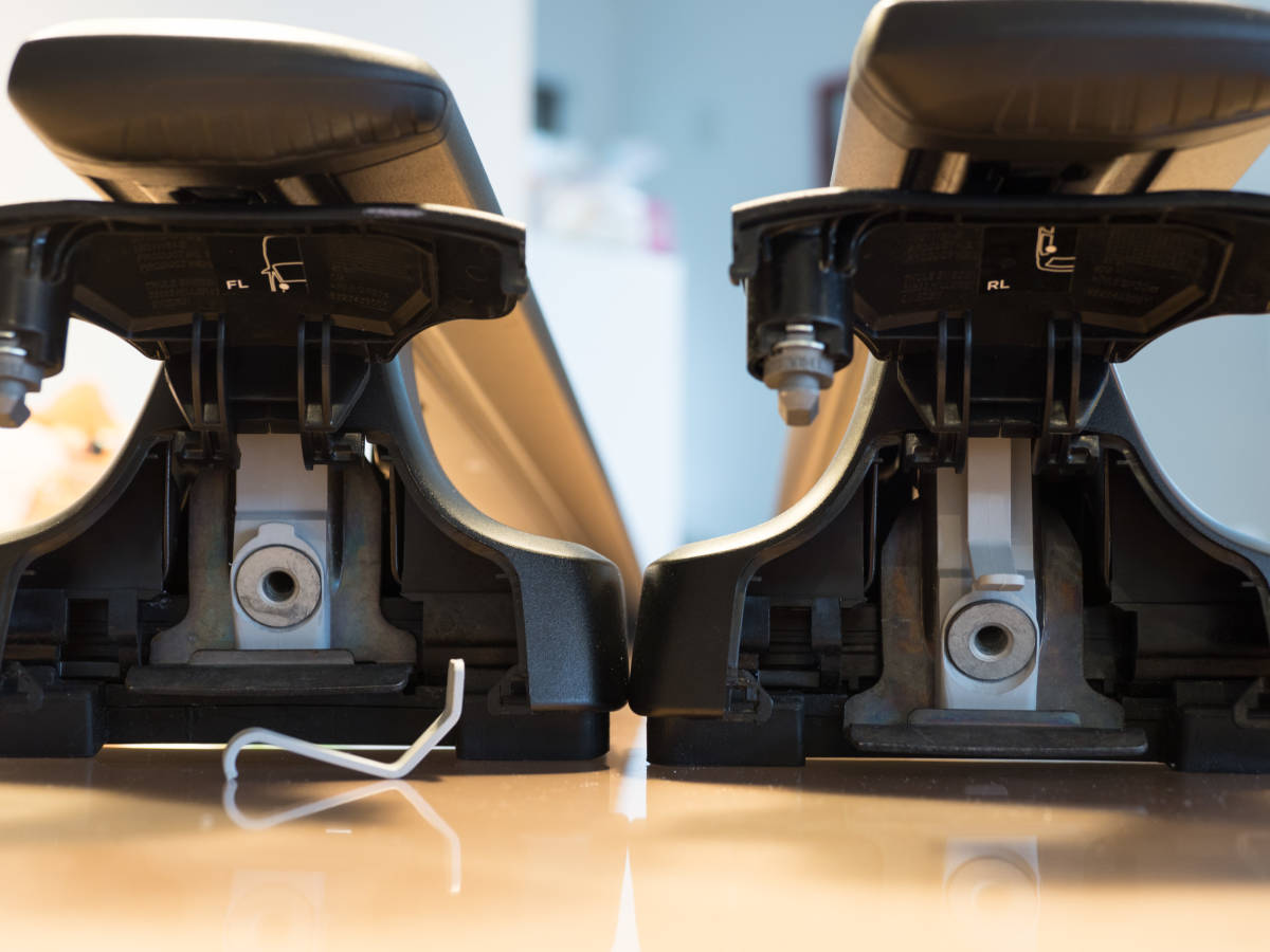 品 THULE WingBar Evo デリカD:5 H19/1〜 CV5W ルーフキャリア取付1台分セット TH754+TH7115B+THKIT1485 984-394bk-thulewb ...