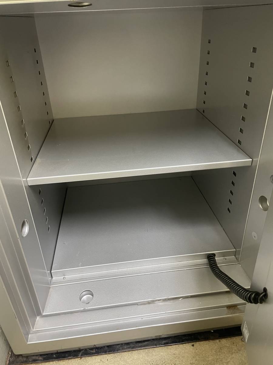 1円 処分 セコム SECOM 金庫 PT-G0131(金庫)｜売買されたオークション情報、yahooの商品情報をアーカイブ公開 - オークファン（aucfan.com）