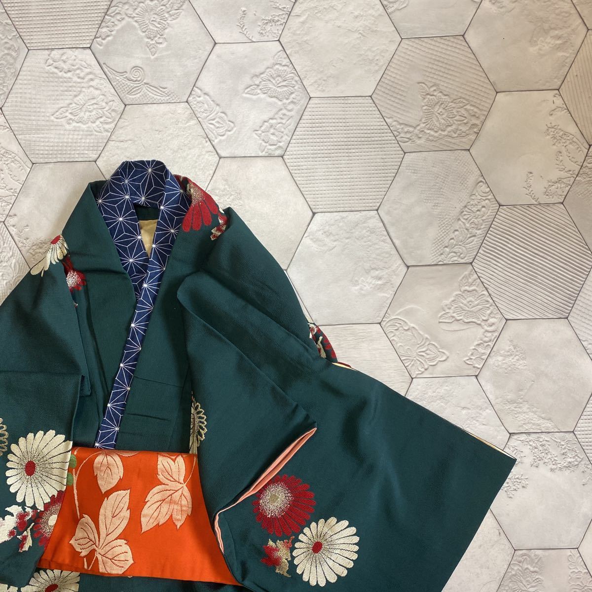 アンティーク 着物 昭和レトロ 大正ロマン モダン 和洋折衷コーデ リメイク 花柄 絹 正絹100% い09-8k(アンティーク着物)｜売買されたオークション情報、yahooの商品情報を ...