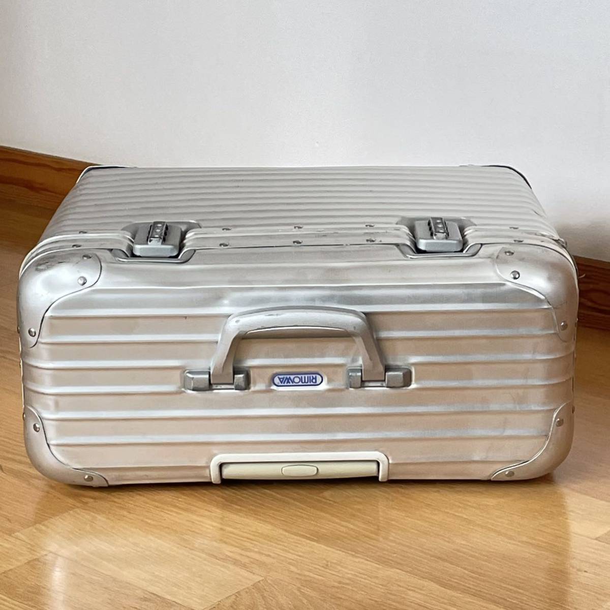 廃番 RIMOWA TOPAS PILOT 29L 928.50 リモワ トパーズ パイロット 2輪 検索 オリジナル topas リンボ ORIGINAL サルサ(リモワ)｜売買された ...