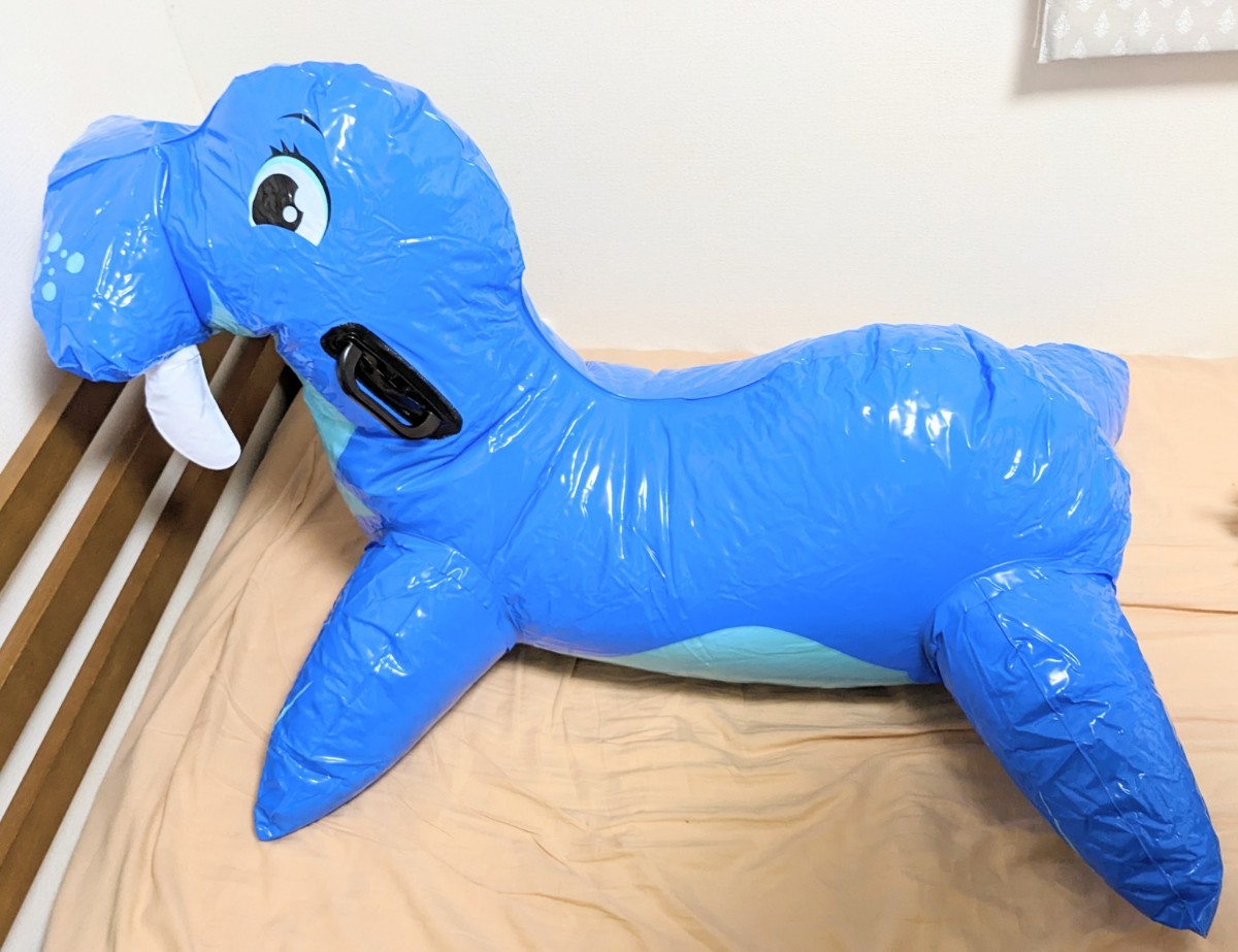 セイウチ 浮き輪 ライドオン フロート 空ビ 風船 INTEX Inflatable Walrus Ride on Pool Float ...