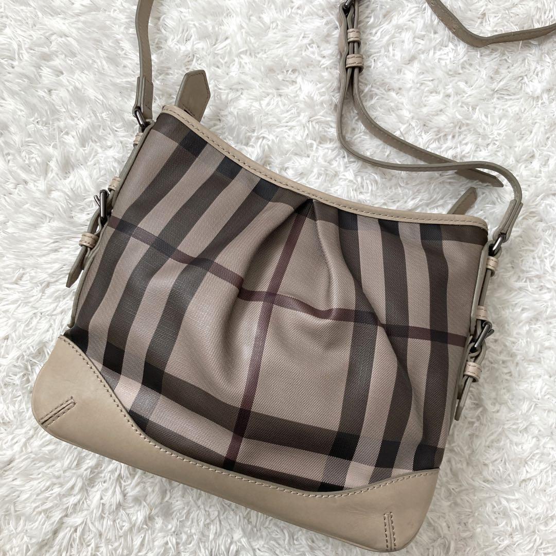 レア BURBERRY バーバリー ショルダーバッグ メガチェック ノバチェック 斜め掛け PVC レザー(ショルダーバッグ)｜売買されたオークション情報、yahooの商品情報をアーカイブ公開 ...