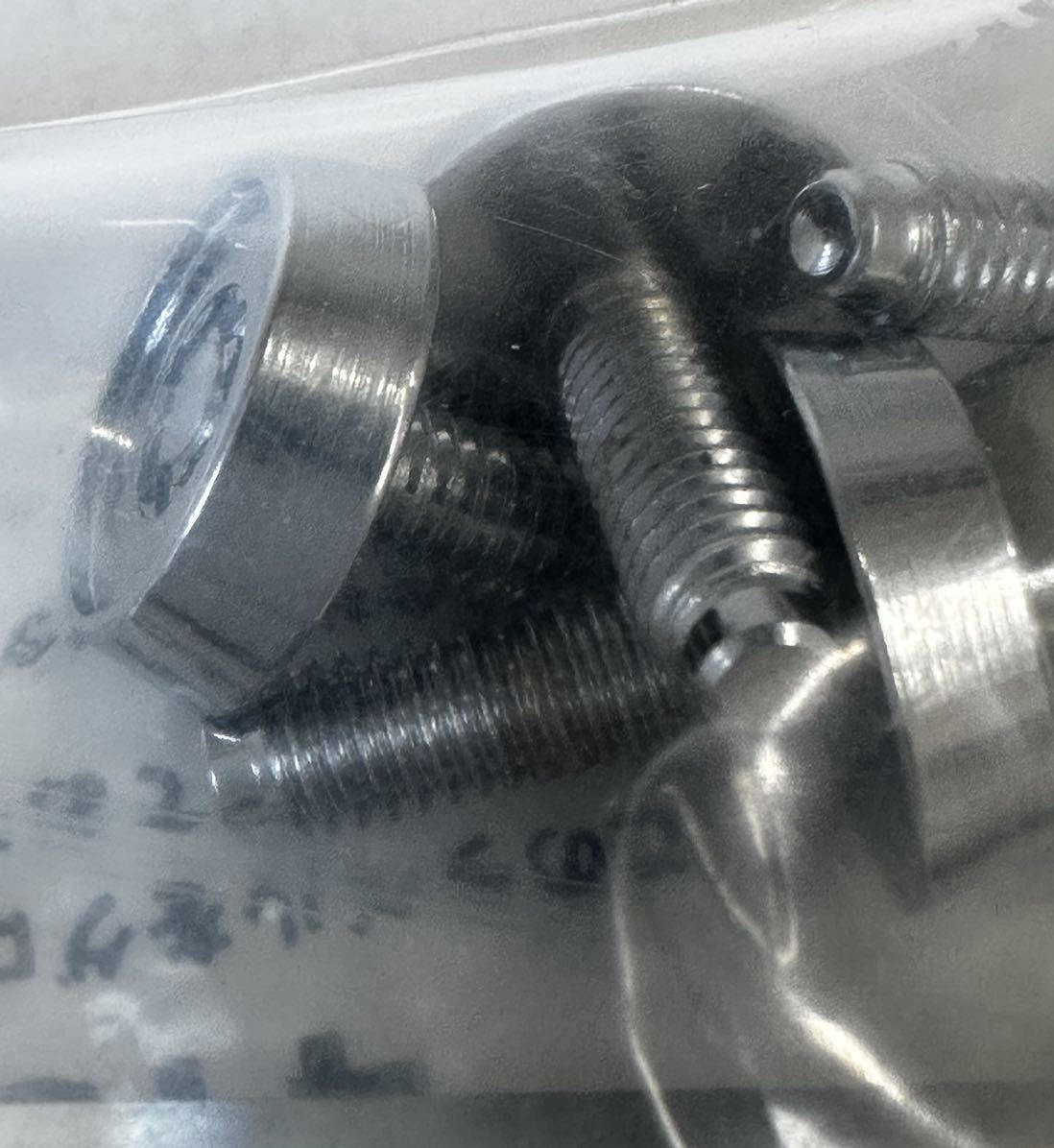 ホンダ純正 ホンダアクセス ナンバープレートロックボルト 軽自動車用 ロゴステッカー付き 08P25-PS5-000F(ナンバープレートロック ...