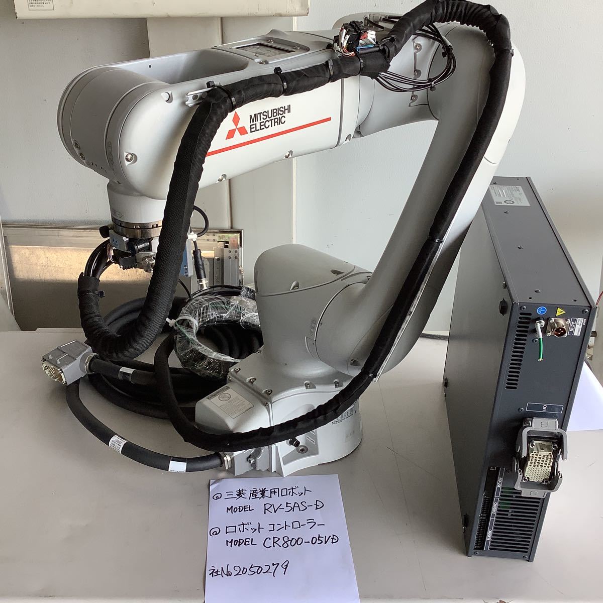 三菱電機 産業用ロボット コントローラ 付き RV -5AS -D CR800-05VD 実戦 は使用してない社内製品紹介用デモ機ロボット 品 ...
