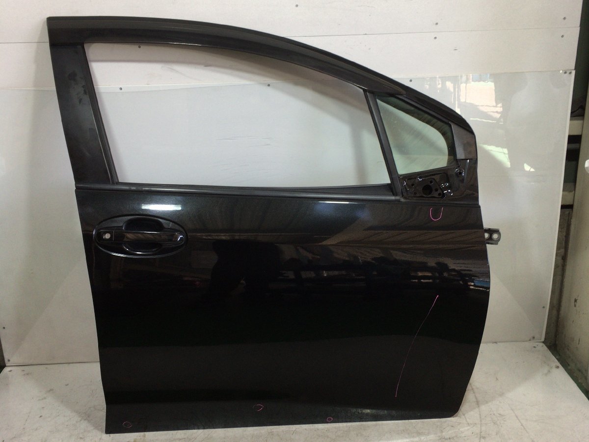ヴィッツ NCP130 130 KSP130 NCP131 フロント右ドア 右フロントドア 黒209 トリムFD11(サイド)｜売買された ...