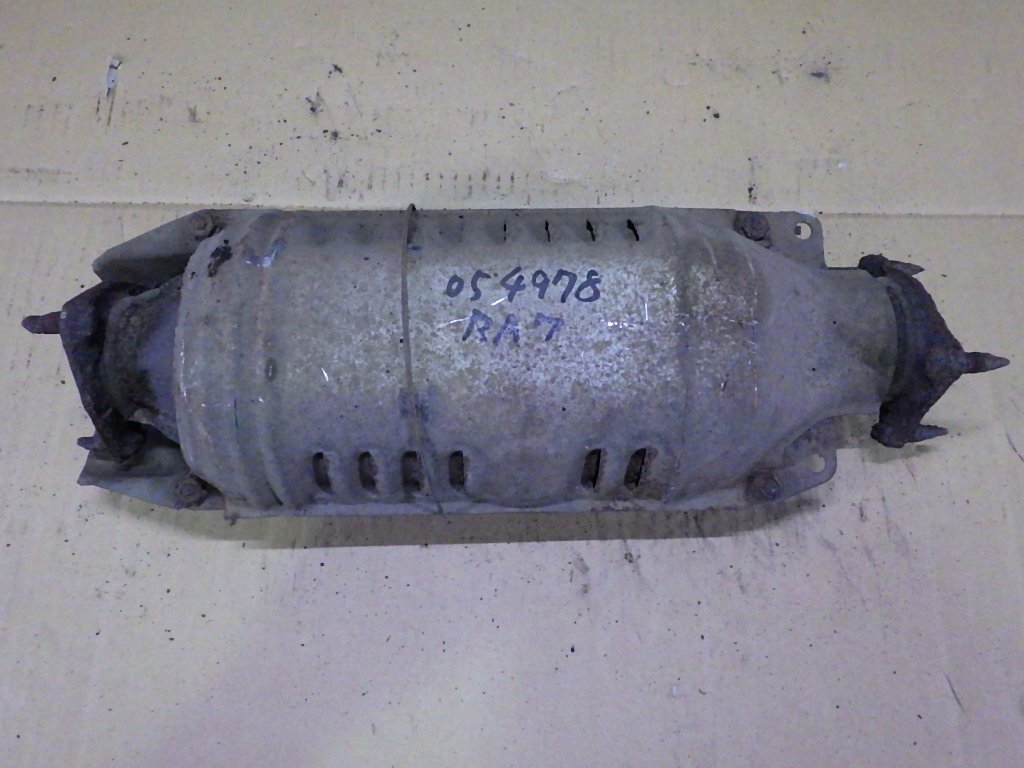 石 ホンダ RA7 オデッセイ 触媒 ハーフタイプ F23A コア用 RA6 ロジウム パラジウム ジャンク品 054978(触媒、エキマニ、フロントパイプ)｜売買されたオークション情報 ...