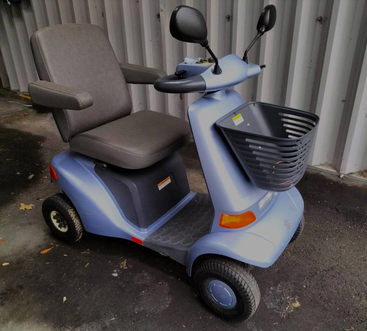 北海道 旭川近郊発 SUZUKI スズキ セニアカー ET4D 電動車椅子(電動車)｜売買されたオークション情報、yahooの商品情報をアーカイブ公開 - オークファン（aucfan.com）