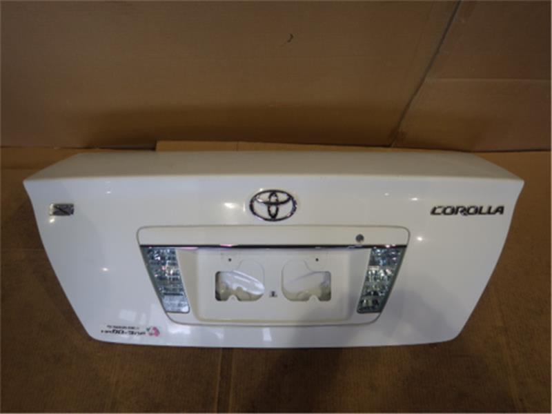 トヨタ 純正 カローラ NZE120 トランク 64401-12A10 P20400-24000171(リア)｜売買されたオークション情報 ...