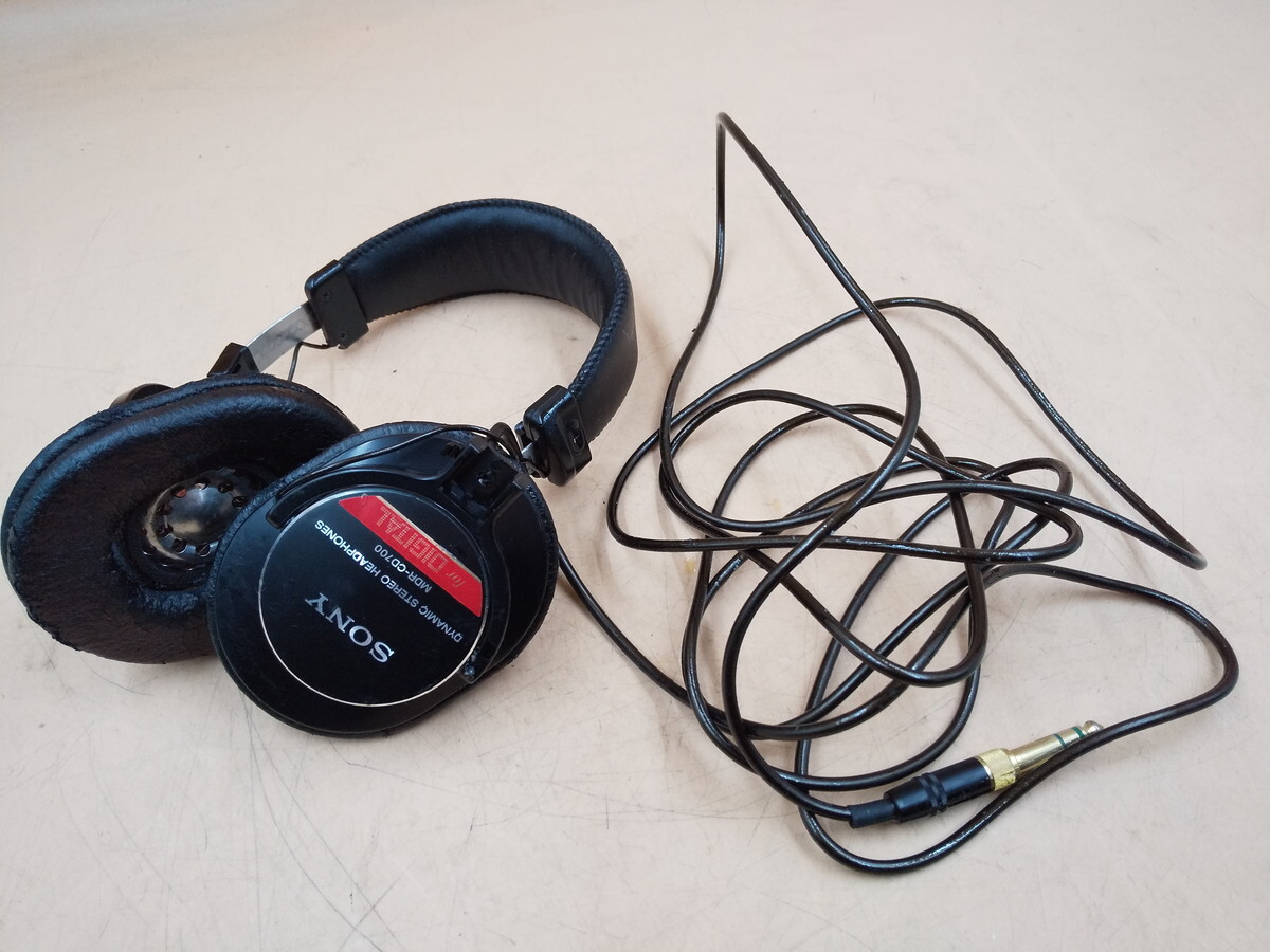 Y2-424 SONY MDR-CD700 デジタルモニターステレオヘッドホン べた付きあり(ソニー)｜売買されたオークション情報、yahoo ...