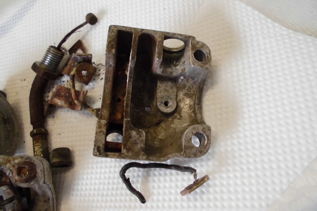 ホンダ神社仏閣C92.C72用右ウインカーSW.セルSW ジャンクな部品取り CB72も 検索CB93.CS92.CB92.C95.CS72.CL72.CM72.CBM72.CB450.C71 ...