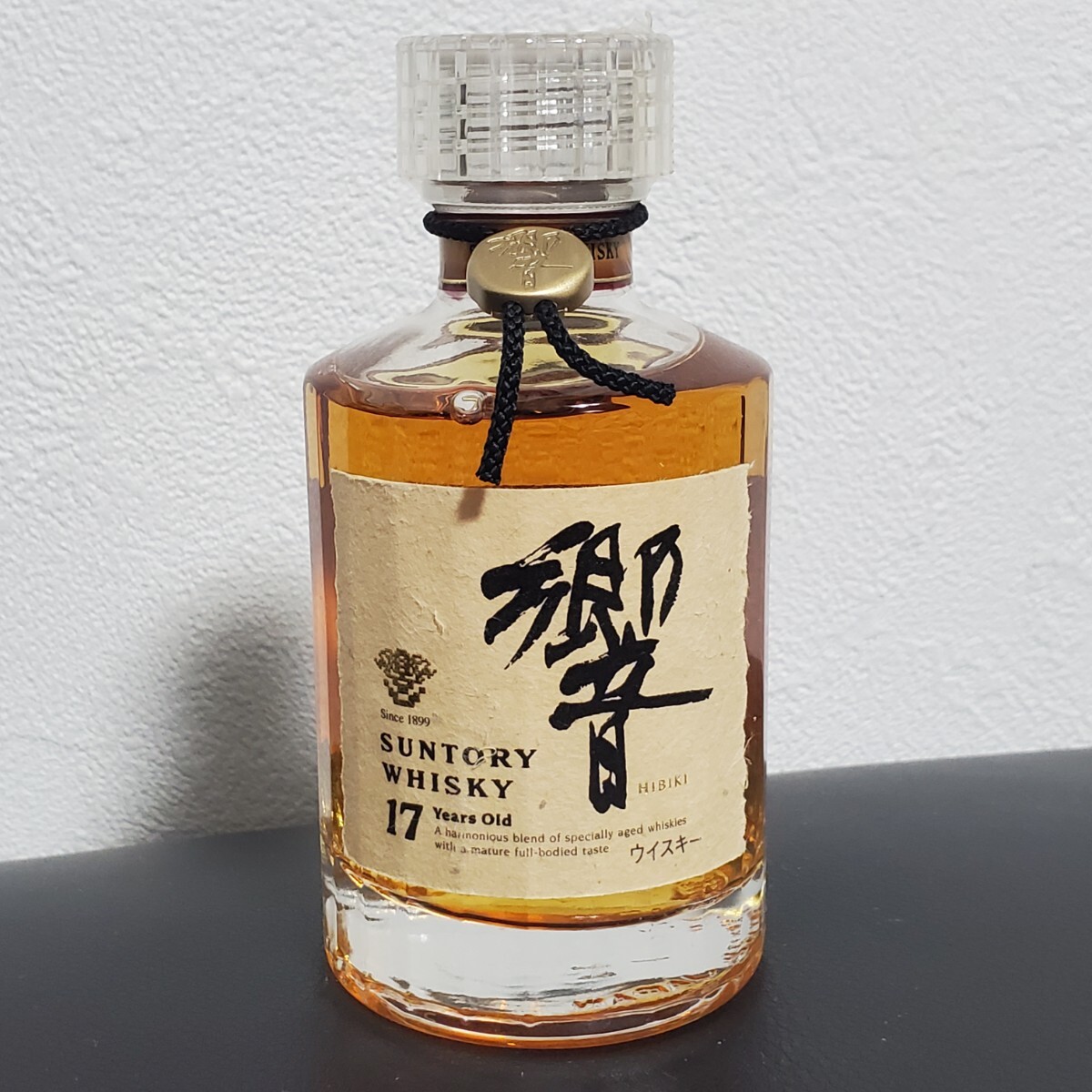 1円〜響 HIBIKI SUNTORY サントリー WHISKY ウイスキー 17年 180ml 43% 078(日本)｜売買されたオークション情報、yahooの商品情報をアーカイブ公開 ...