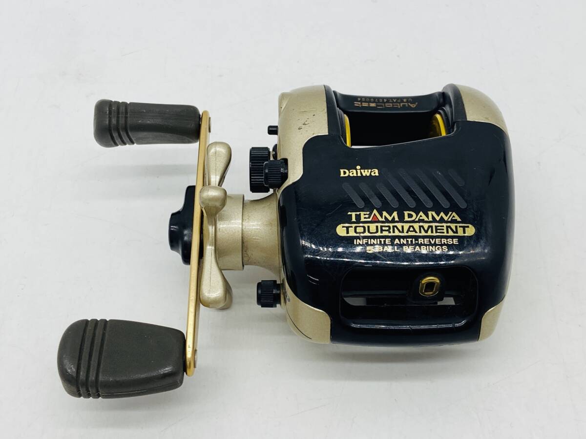 26823 リール Daiwa ダイワ TEAM DAIWA TOURNAMENT TD2Hi 釣り用品/ベイトリール 品(ダイワ)｜売買され ...