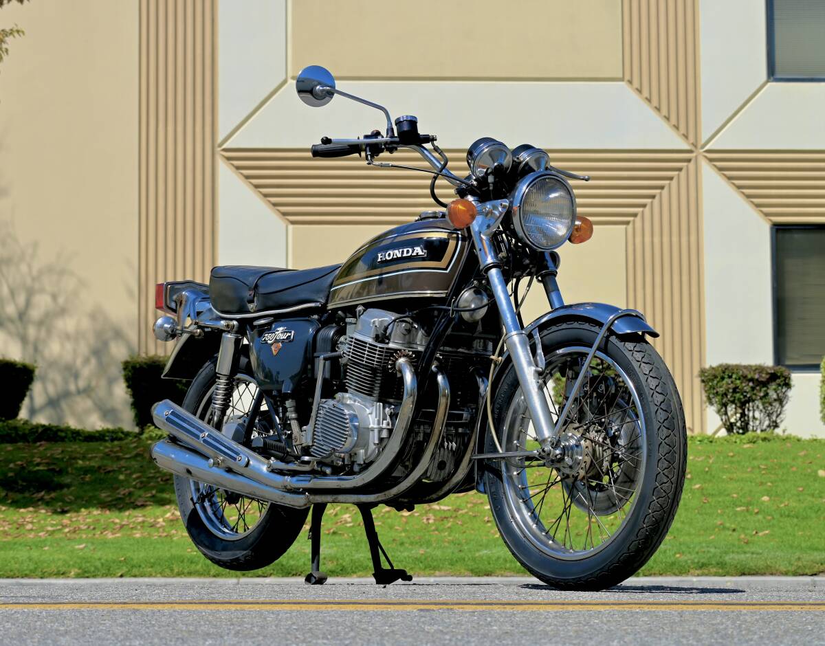 B110の値段と価格推移は？｜14,647件の売買データからB110の価値がわかる。販売や買取価格の参考にも。
