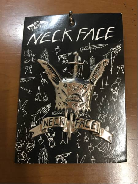 NECKFACE ネックフェイス Vans バンズ ピン pin(その他)｜売買されたオークション情報、yahooの商品情報をアーカイブ公開 ...