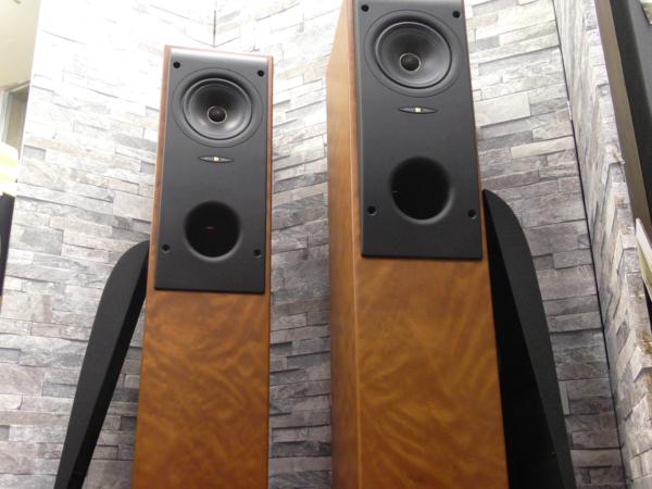 フルレンジ同様の定位の良さ 同軸型ユニット搭載 KEF Reference Model2 m0s991(KEF)｜売買されたオークション情報、yahooの商品情報をアーカイブ公開 ...
