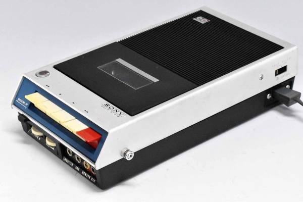 ソニー カセットテープレコーダー SONY TC-100 作動しています 〓〓(一般)｜売買されたオークション情報、yahooの商品情報を ...