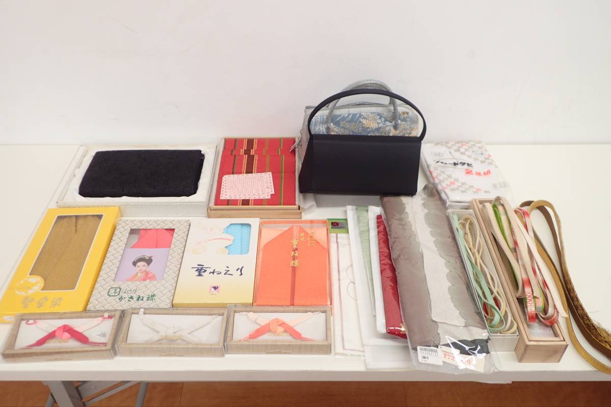 0359管99M10 和装品 バッグ 足袋 重ねえり 羽織紐 帯締め 正絹 琉球民芸 ミンサー織 佐賀錦 おまとめ セット(和装小物)｜売買されたオークション情報、yahooの商品情報を ...