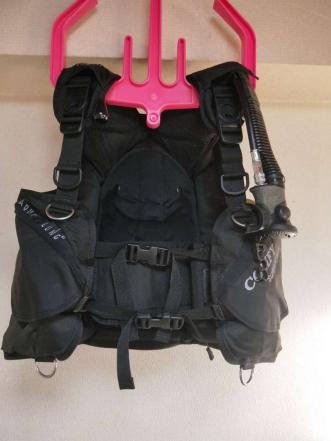 AQUALUNGのBCD MLサイズ 問題なし(BC)｜売買されたオークション情報、yahooの商品情報をアーカイブ公開 - オークファン（aucfan.com）