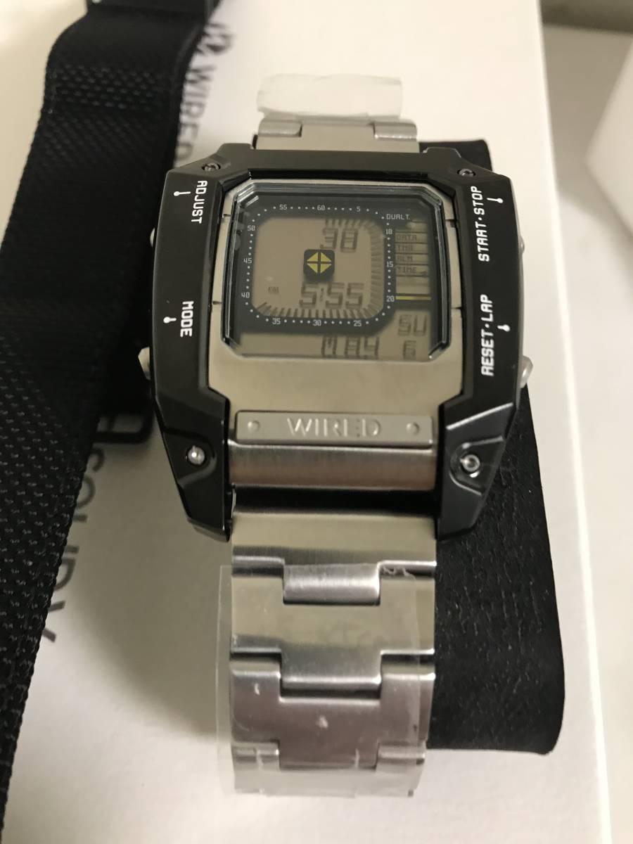 WIRED × METAL GEAR SOLID V THE PHANTOM PAIN デジボーグ 時計 限定(ワイアード)｜売買された ...