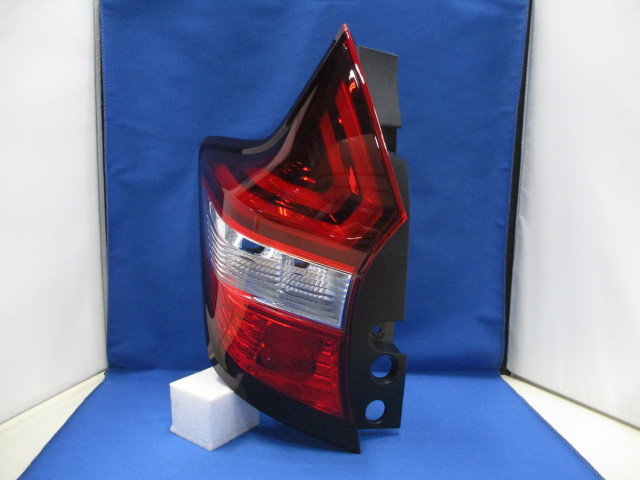 日産 ノート E12 後期 左テール 純正 ICHIKOH D202 26555-5WK0A 295216(テールライト)｜売買された ...