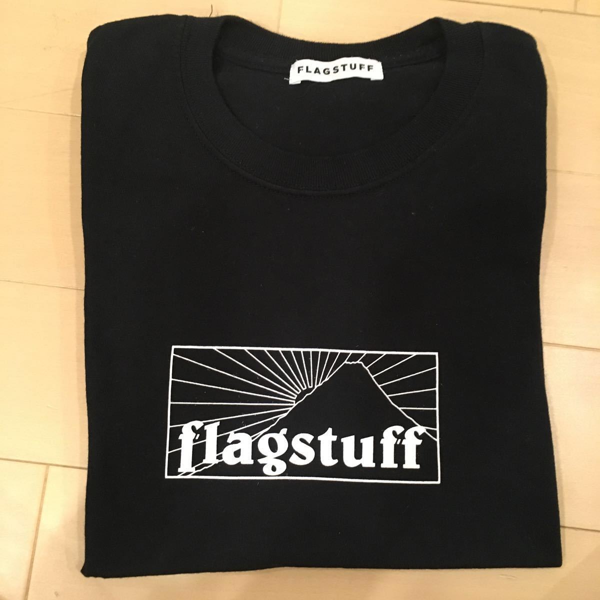 FLAGSTUFF 半袖Tシャツ サイズM BLACK フラグスタッフ フラッグスタッフ ビームス正規品(Mサイズ)｜売買されたオークション情報、yahooの商品情報をアーカイブ公開 ...