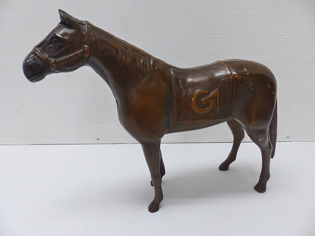 馬のブロンズ像 G1 競走馬 重量3.2kg 全長35cm 12-879(オブジェ)｜売買されたオークション情報、yahooの商品情報をアーカイブ公開 - オークファン（aucfan.com）