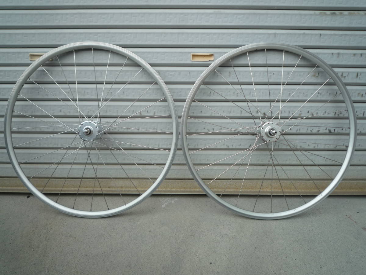 ピスト アルミホイール 前後セット ハブ Aclass クリンチャー 700C(27インチ、700C)｜売買されたオークション情報、yahooの商品情報をアーカイブ公開 - オークファン ...